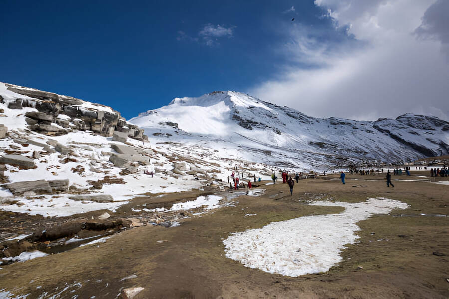 Rohtang Pass, Manali : Best Time to Visit & Travel Tips