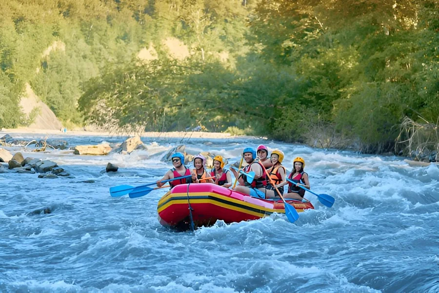 White Water Rafting, Australia: Best Time to Visit & Travel Tips